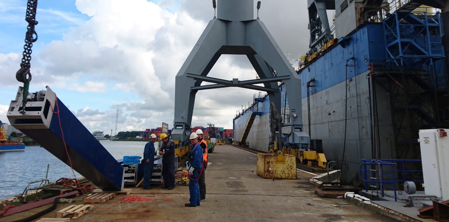 Heavy Lifting Vessel Insert - Jules Dock Development